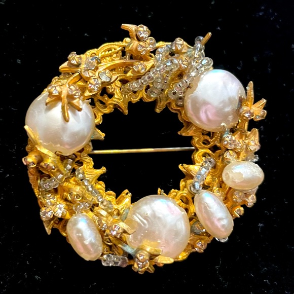 Miriam Haskell | Jewelry | Vintage Miriam Haskell Brooch Signed | Poshmark
